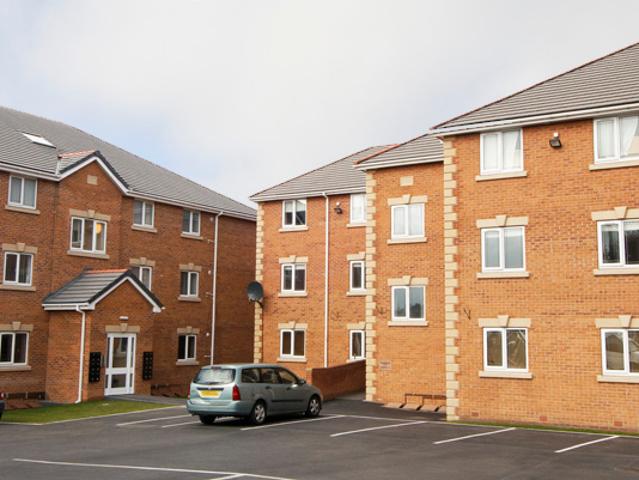2 Bedroom Flat To Let in Rotherham, S60