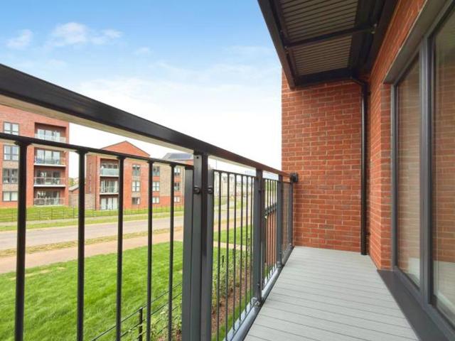 2 bedroom flat to let, Stoke Gifford, Bristol | Ocean Estate Agents