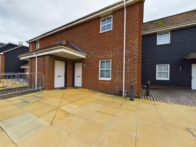 2 bedroom Flat to rent, Market Place, Romford, RM1 £1,700 pcm
