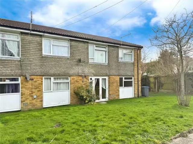 2 bedroom Flat to rent, Owen Square, Walmer, CT14 £1,000 pcm