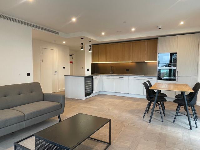 2 bedroom flat to rent on Merino Gardens, London