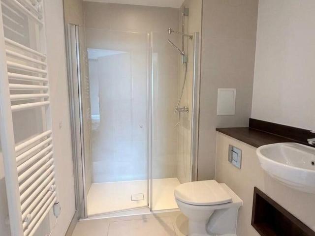 2 bedroom flat to rent on Naomi Street, London