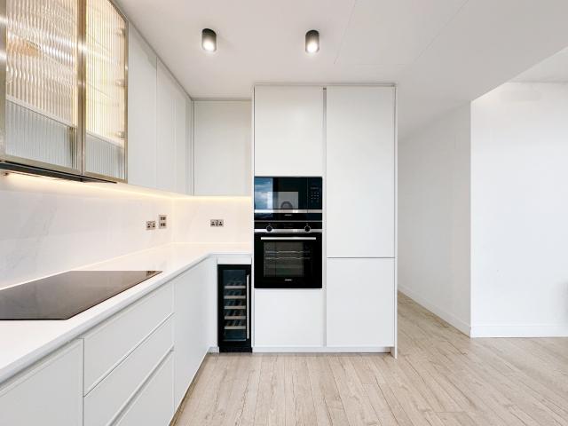 2 bedroom flat to rent on Bollinder Place, London