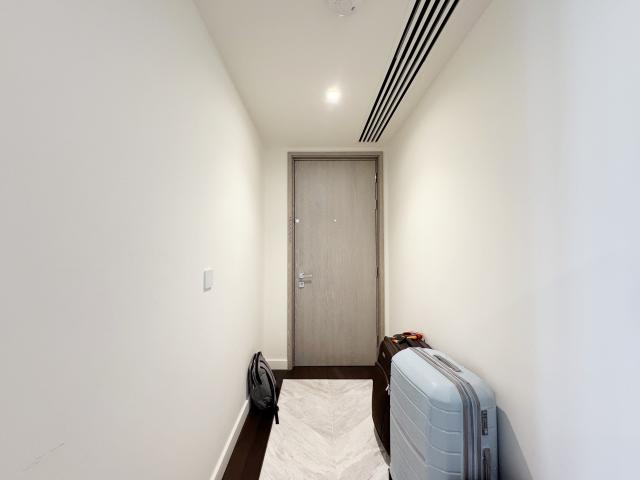 2 bedroom flat to rent on Bondway, London