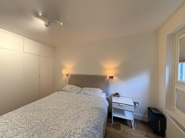 2 bedroom flat to rent on Cunningham Place, London