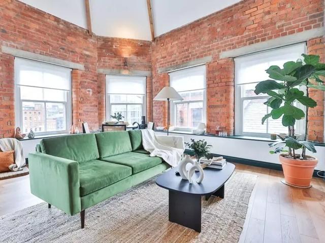 2 bedroom flat to rent on Dantzic Street, Manchester
