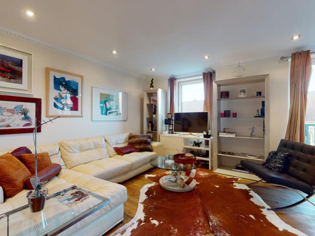 2 bedroom flat to rent on Hayes Place, London