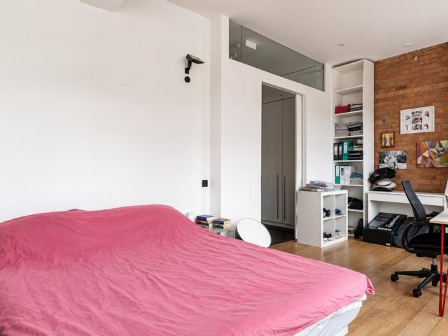 2 bedroom flat to rent on Plympton Street, London