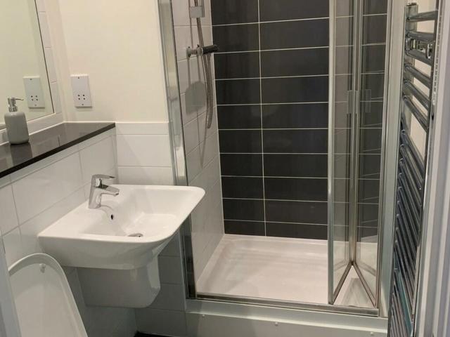 2 bedroom flat to rent on Rushton Walk, London