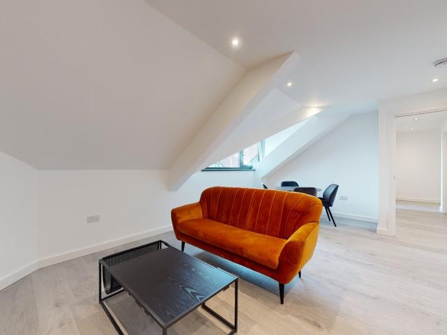 2 bedroom flat to rent on Riverbank Way, London