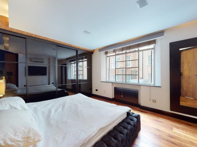 2 bedroom flat to rent on Sloane Street, London