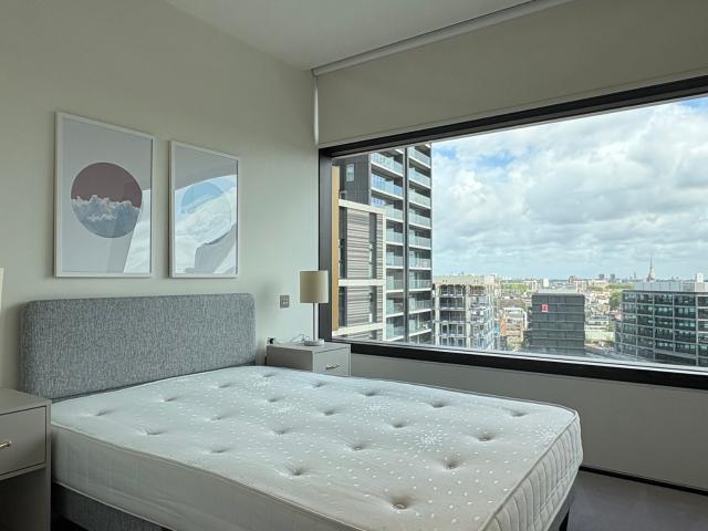 2 bedroom flat to rent on Worship Street, London