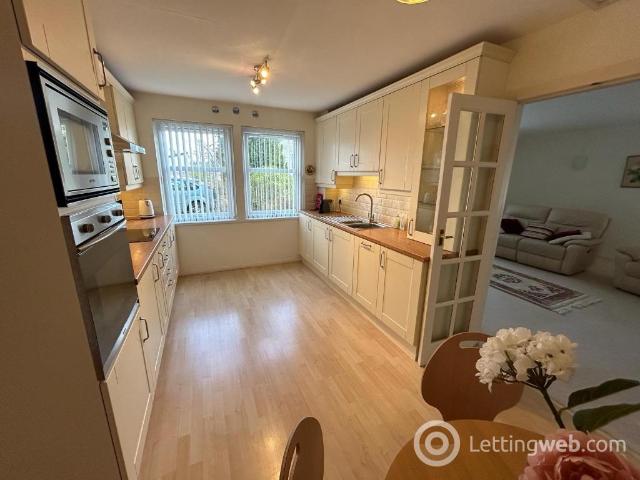 2 Bedroom Flat to Rent at Aberdeen City, Cults, Lower Deeside
