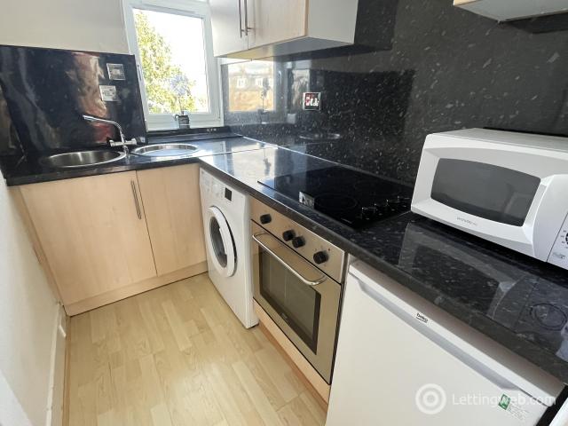 2 Bedroom Flat to Rent at Aberdeen City, Ash, Ashley, Hazlehead, Queens Cross, Aberdeen/West End
