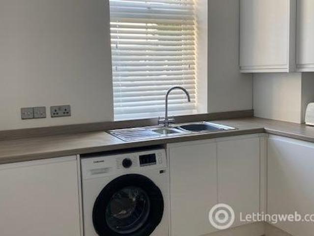 2 Bedroom Flat to Rent at Broughty Ferry, Dundee, Dundee City, England