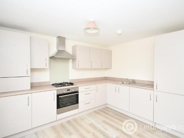 2 Bedroom Flat to Rent at Culloden and Ardersier, Highland
