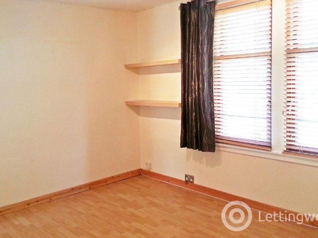 2 Bedroom Flat to Rent at Coldside, Dundee, Dundee City, Strathmartine