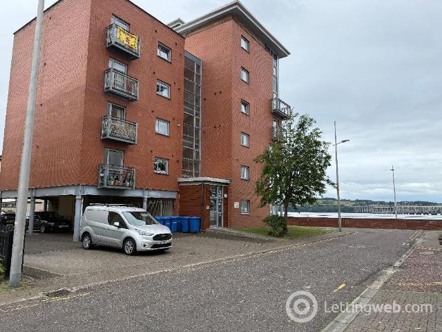 2 Bedroom Flat to Rent at Dundee/City Centre, Dundee, Dundee City, Maryfield, Tay Bridges