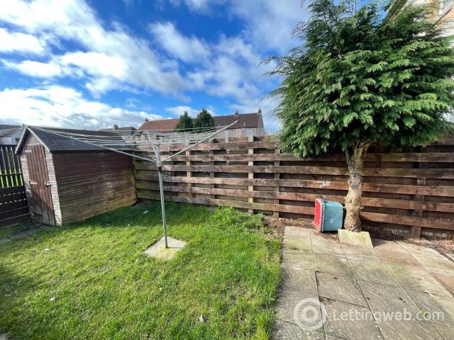 2 Bedroom Flat to Rent at Drum Brae, Edinburgh, Gyle, England