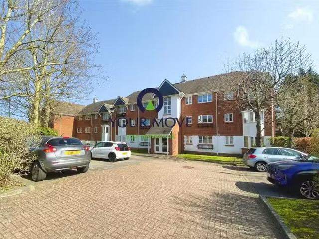 2 bedroom Flat to rent, Autumn Drive, Sutton, SM2 £1,600 pcm