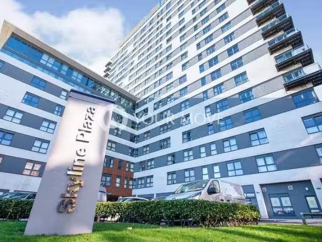 2 bedroom Flat to rent, Alencon Link, Basingstoke, RG21 £1,30.