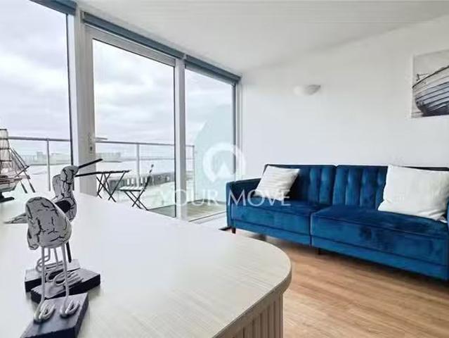 2 bedroom Flat to rent, Argyll Road, London, SE18 £2,100 pcm