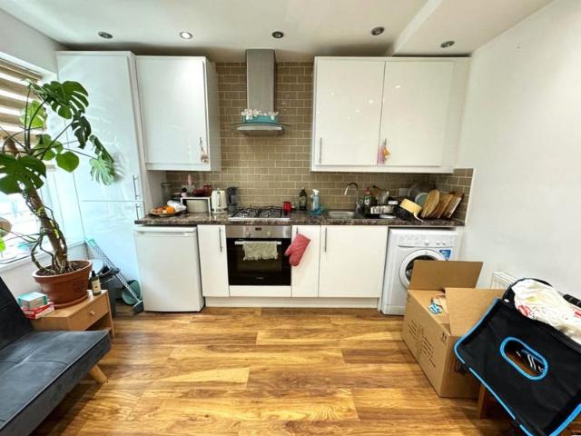 2 Bedroom Flat To Rent, Bethnal Green, E2