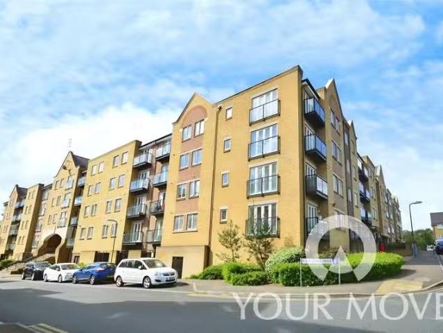 2 bedroom Flat to rent, Black Eagle Drive, Northfleet, DA11 £.