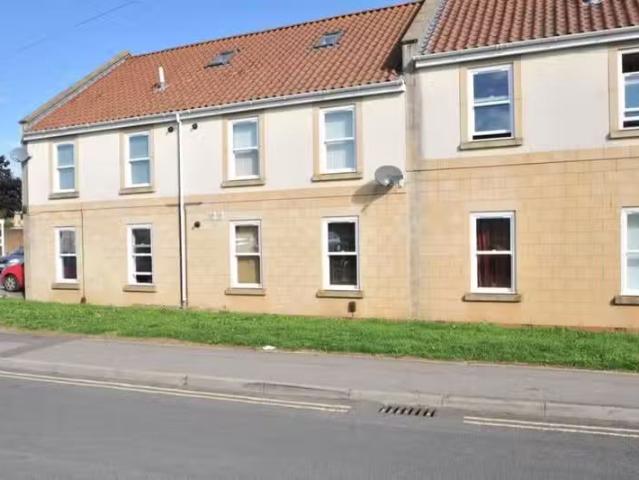 2 bedroom Flat to rent, Carpenters Lane, Keynsham, BS31 £1,19.