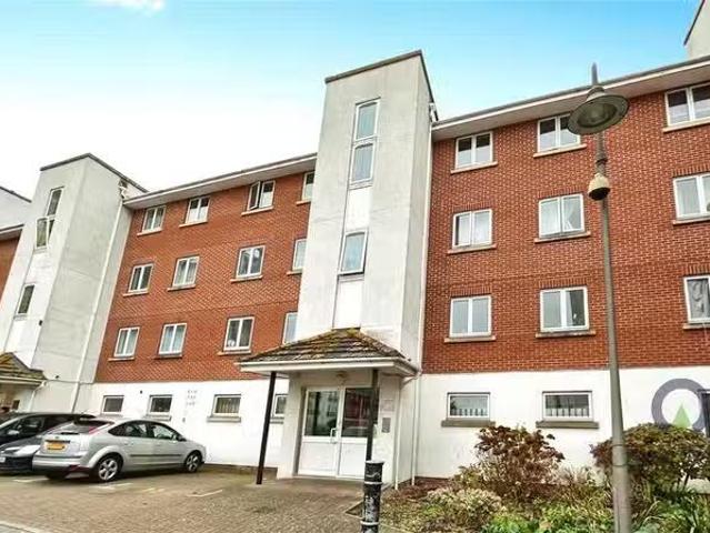 2 bedroom Flat to rent, Chantry Close, London, SE2 £1,500 pcm