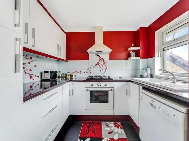 2 Bedroom flat to Rent Chingford E4