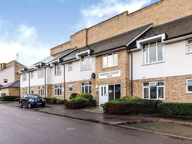 2 bedroom Flat to rent, Cooks Way, Hitchin, SG4 £1,250 pcm