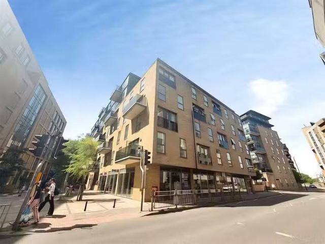 2 bedroom Flat to rent, Fleet Street, Brighton, BN1 £1,750 pcm