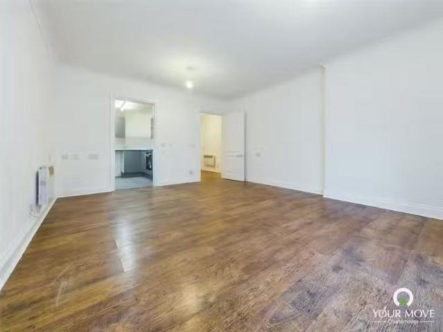 2 bedroom Flat to rent, Fort Hill, Margate, CT9 £900 pcm