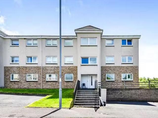 2 bedroom Flat to rent, Goldcrest Crescent, Lesmahagow, ML11.