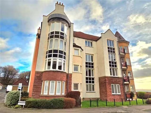 2 bedroom Flat to rent, Harbour Place, Dalgety Bay, KY11 £1,1.
