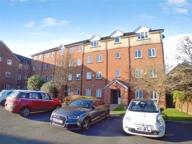2 bedroom Flat to rent, Harriet Street, Worsley, M28 £900 pcm
