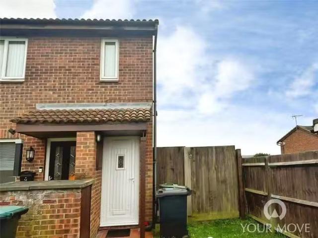 2 bedroom Flat to rent, Hatton Close, Northfleet, DA11 £1,350.