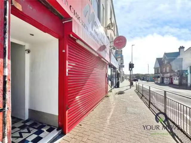 2 bedroom Flat to rent, High Street, Swanley, BR8 £1,300 pcm