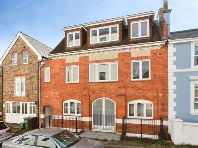 2 bedroom Flat to rent, Hill Street, Tunbridge Wells, TN1 £1.