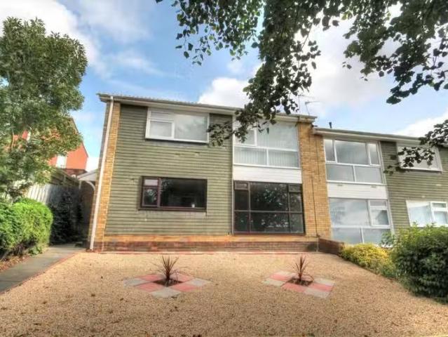 2 bedroom Flat to rent, Hillhead Parkway, Chapel House, NE5 £.