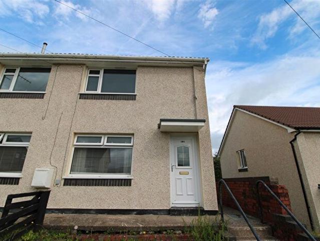 2 Bedroom Flat To Rent In Maesgwyn, Aberdare, CF44