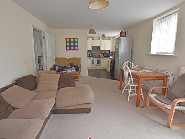 2 Bedroom Flat To Rent In Marmion Road, Nottingham, NG3