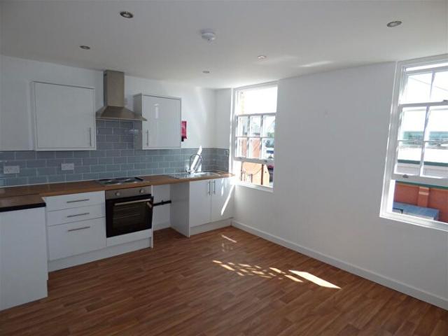 2 Bedroom Flat To Rent In Market Place, Long Eaton, NG10