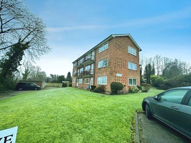 2 Bedroom Flat To Rent In Meadow Drive, Hampton In Arden, Solihull, B92