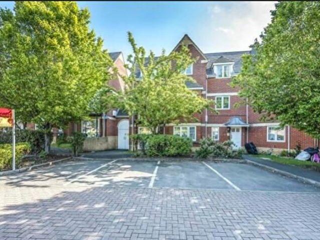 2 Bedroom Flat To Rent In Meyseys Close, Driftway Court, Oxford, OX3