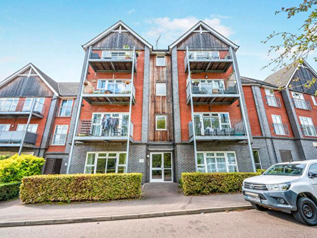2 Bedroom Flat To Rent In Millward Drive, Bletchley, Milton Keynes, MK2