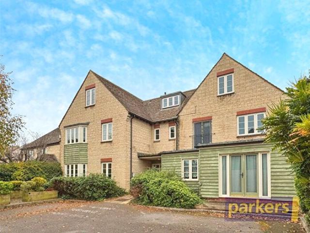 2 Bedroom Flat To Rent In Millins Yard, B High Street, Witney, Oxfordshire, OX28