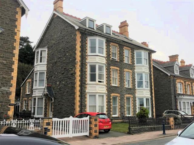 2 Bedroom Flat To Rent In North Road, Aberystwyth, SY23