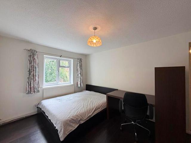 2 Bedroom Flat To Rent In North Sherwood Street, NG1